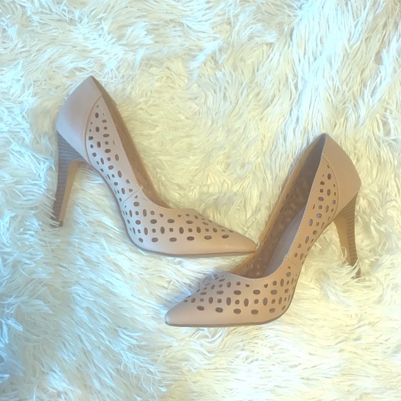 Restricted | Shoes | Nwot Nude Restricted Heels | Poshmark